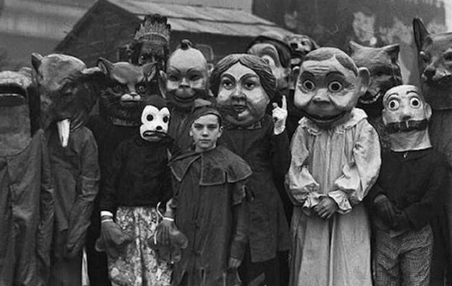 The History Of Halloween Costumes - The Fact Site