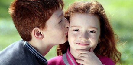 9 Electrifying Facts About Kissing That You'll Love - The Fact Site
