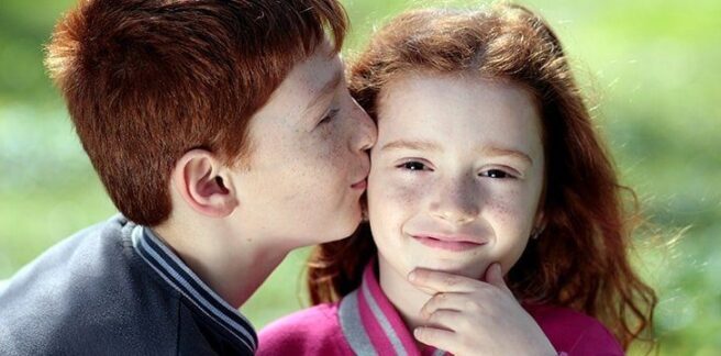 9 Electrifying Facts About Kissing That You'll Love - The Fact Site