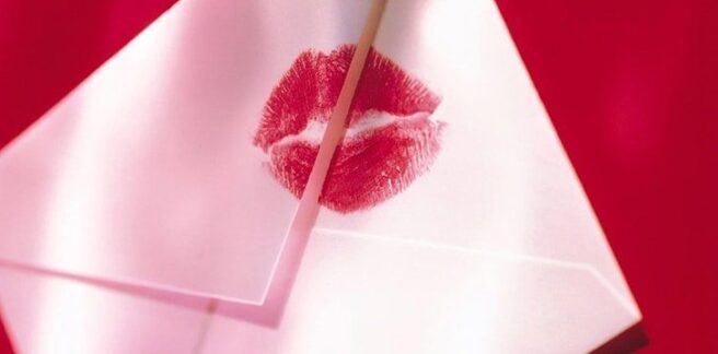 9 Electrifying Facts About Kissing That You'll Love - The Fact Site