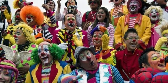 10 Crazy Facts About Clowns - The Fact Site