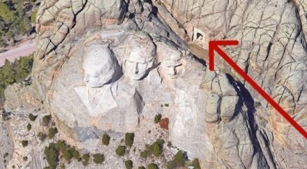 17 Mind Blowing Facts About Mount Rushmore - The Fact Site