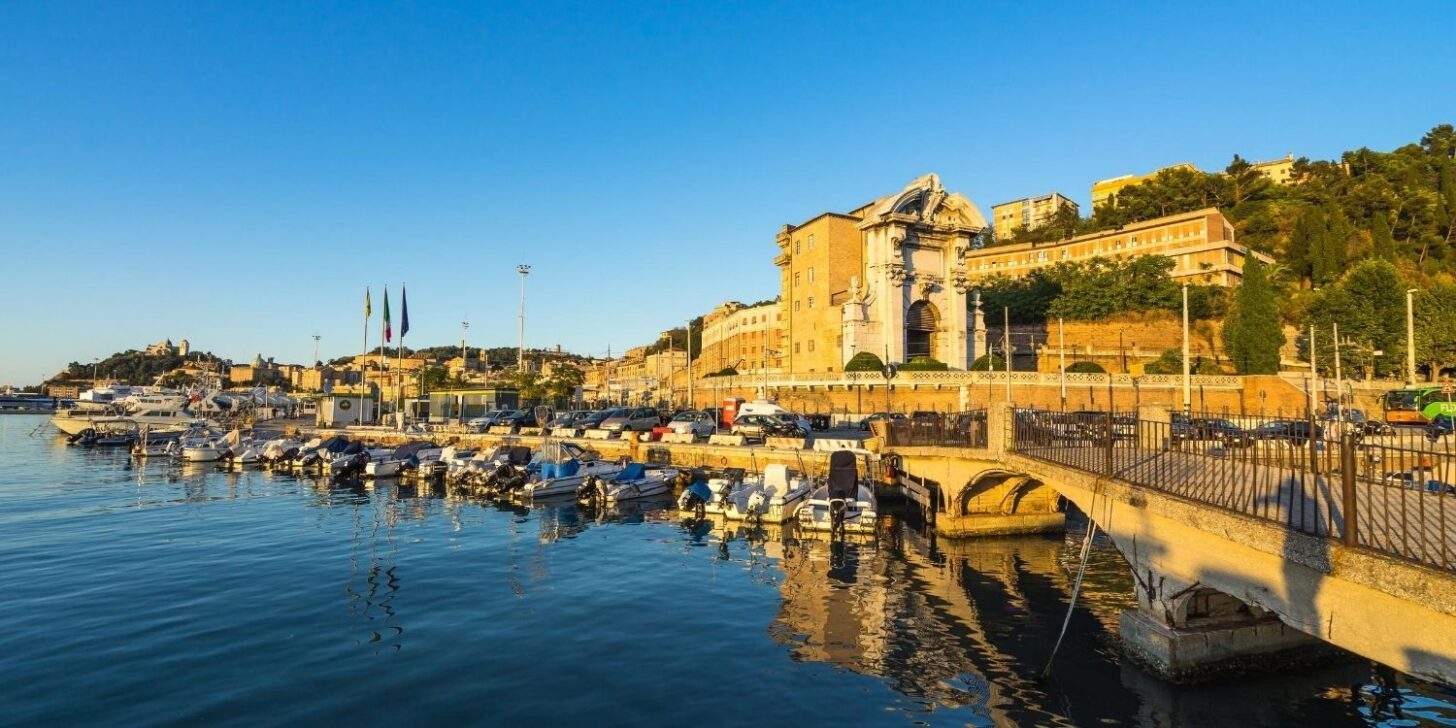 50 Fascinating Facts About Daniel Radcliffe - The Fact Site