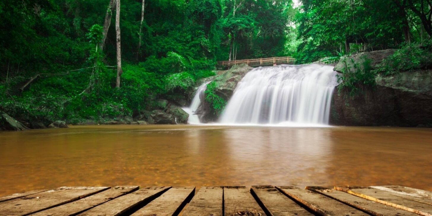 30 Interesting Facts About Tim Burton - The Fact Site