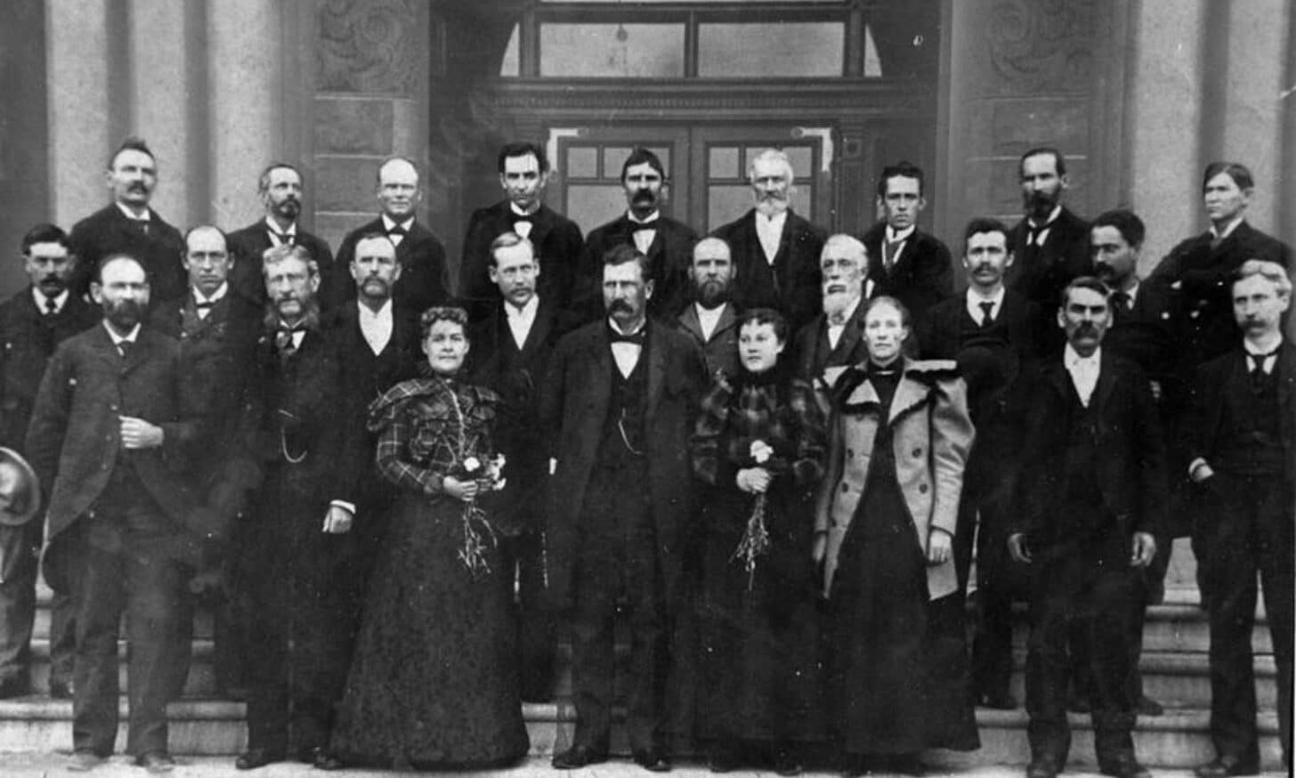 November 3: Facts & Historical Events On This Day - The Fact Site