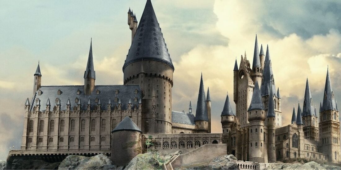 8 Enchanting Facts About Hogwarts School Of Witchcraft And Wizardry ...