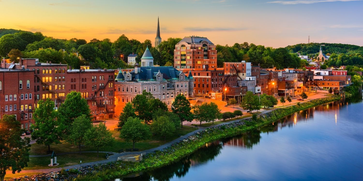 15 Fascinating Facts About Maine - The Fact Site