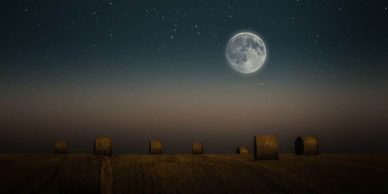 What Is a Corn Moon? - The Fact Site