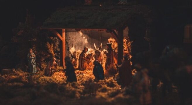What Are The 12 Days Of Christmas? - The Fact Site