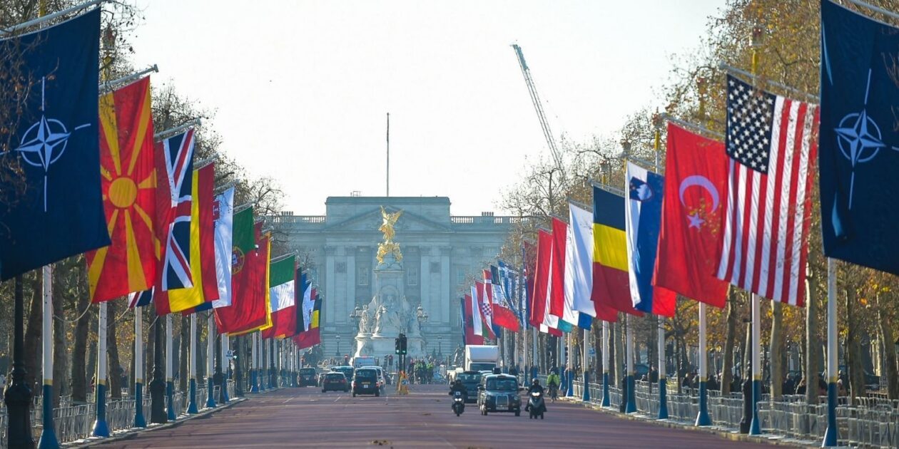 December 3: Facts & Historical Events On This Day - The Fact Site
