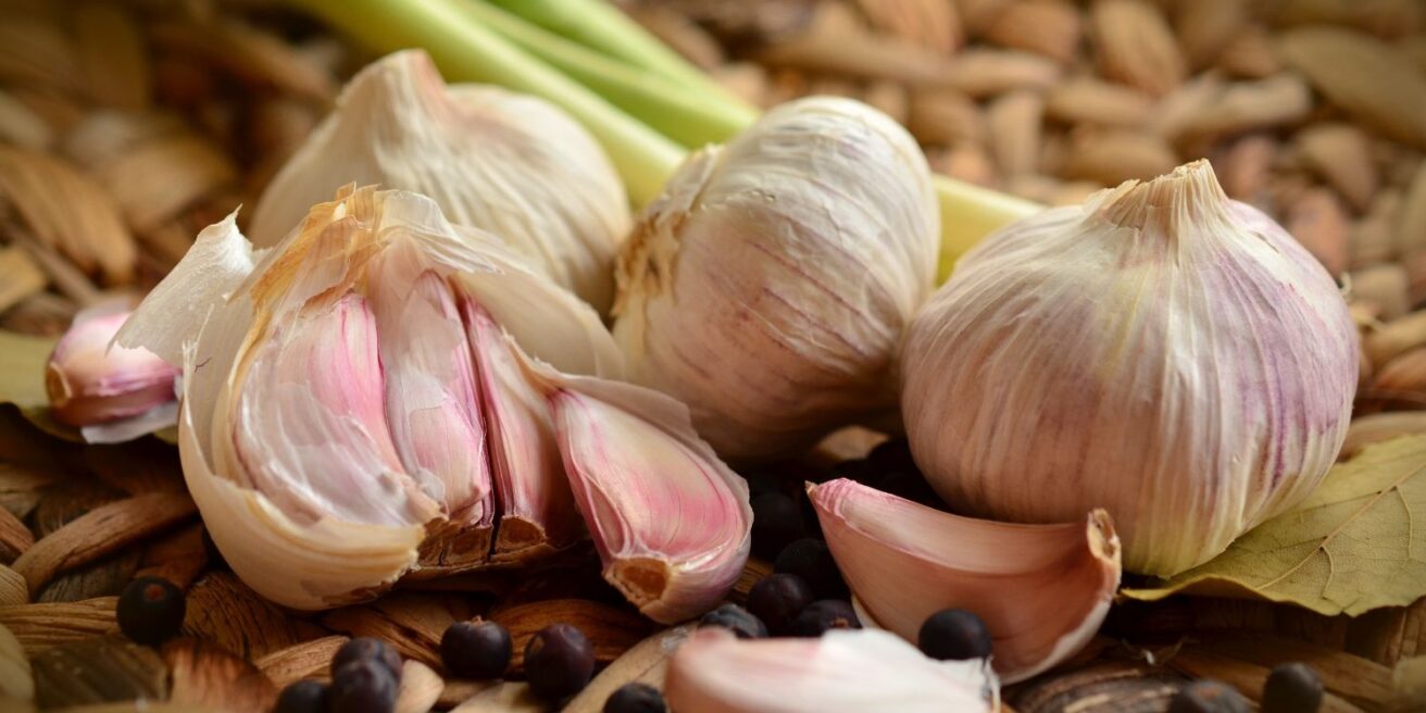 10 Pungent Facts About Garlic - The Fact Site