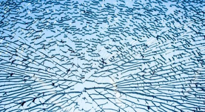 15 Smashing Facts About Glass - The Fact Site