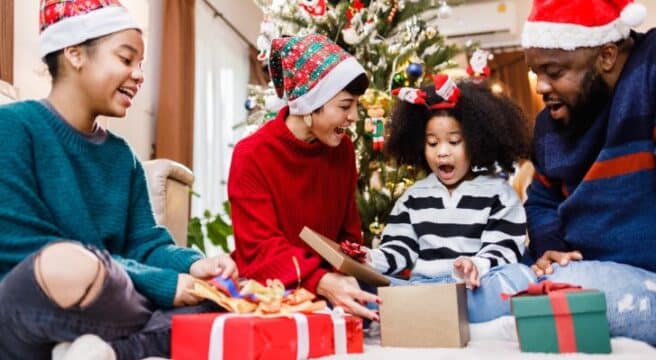 How Did Christmas Become Popular In the USA? - The Fact Site