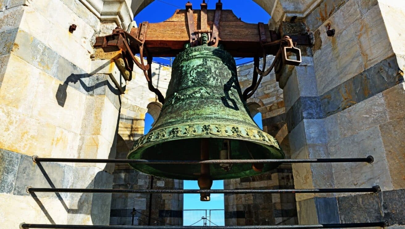 10 Puzzling Facts About the Leaning Tower of Pisa - The Fact Site