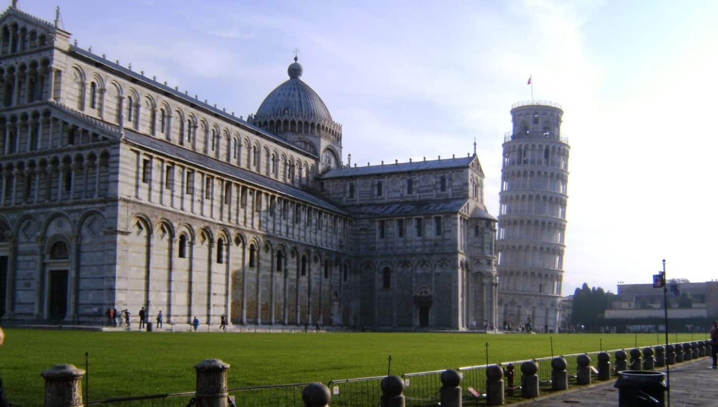 10 Puzzling Facts About the Leaning Tower of Pisa - The Fact Site