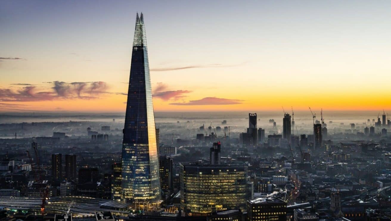10 Fascinating Facts About the World’s Most Iconic Buildings - The Fact ...