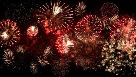 How Do Fireworks Get Their Colors? - The Fact Site