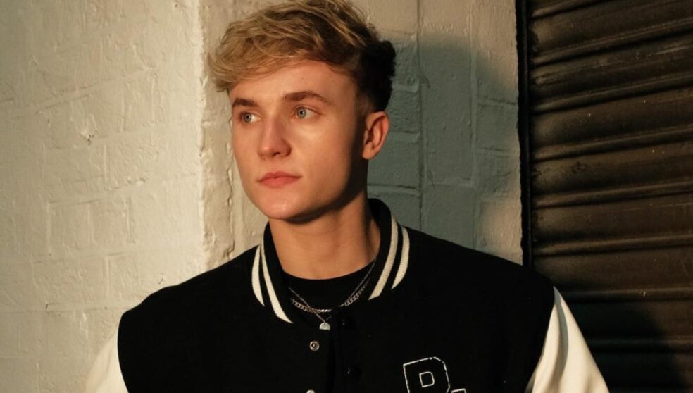 50 Fun Facts About Simon Cowell's Boy Band December 10 - The Fact Site